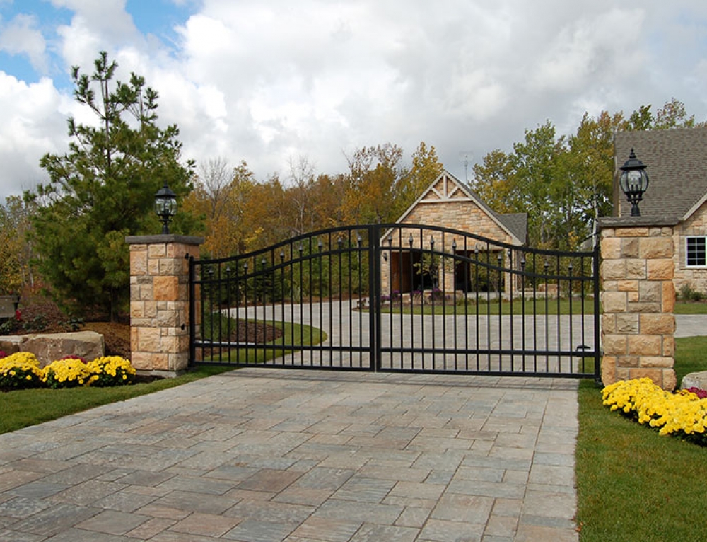 Large Slide Gate w/Masonry Columns | Total Gate